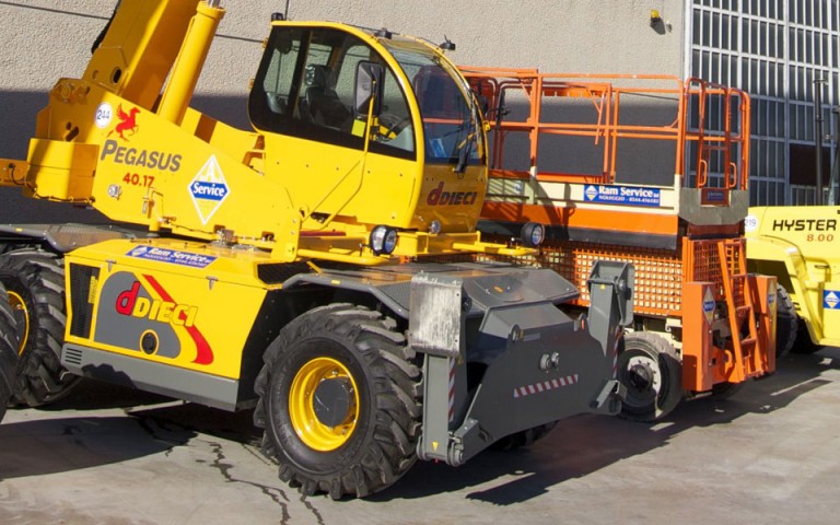 Sollevatore telescopico rotante Mod. Dieci Pegasus 40.17 - Ram Service